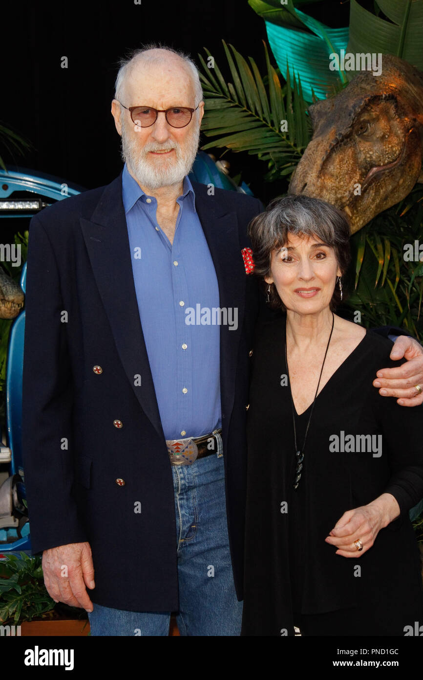 James Cromwell, Anna Stuart at the Premiere of Universal Pictures ...
