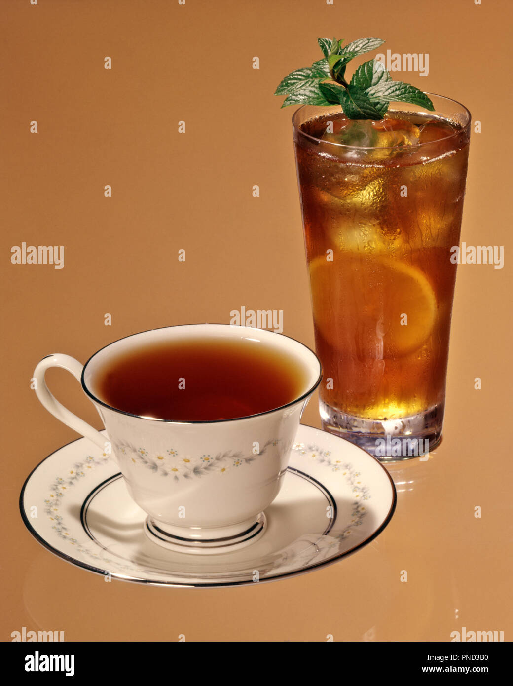 China 1970s hi-res stock photography and images - Alamy