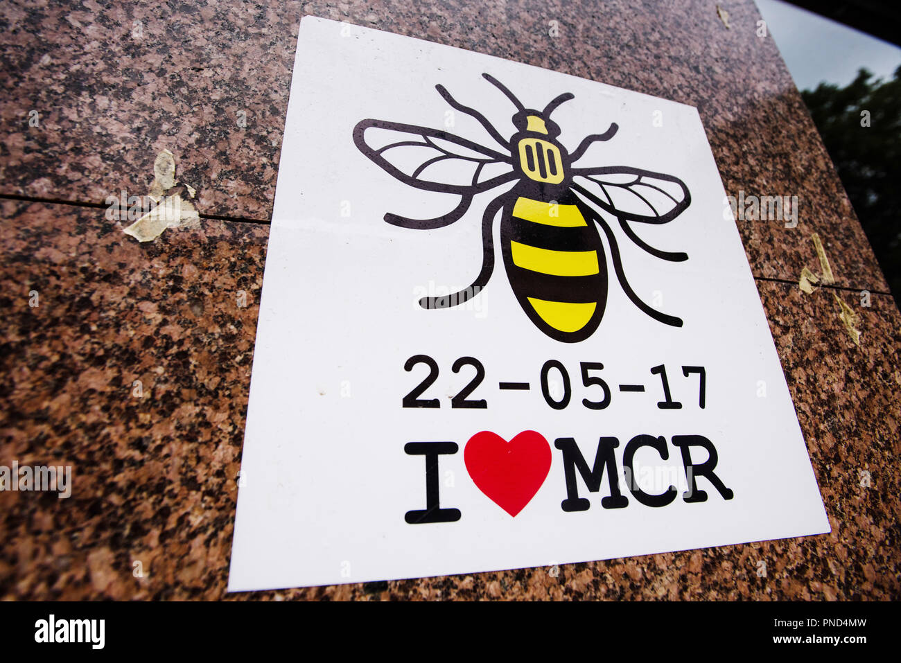 Manchester Arena bombing, Bee Poster 22-05-17 Stock Photo - Alamy
