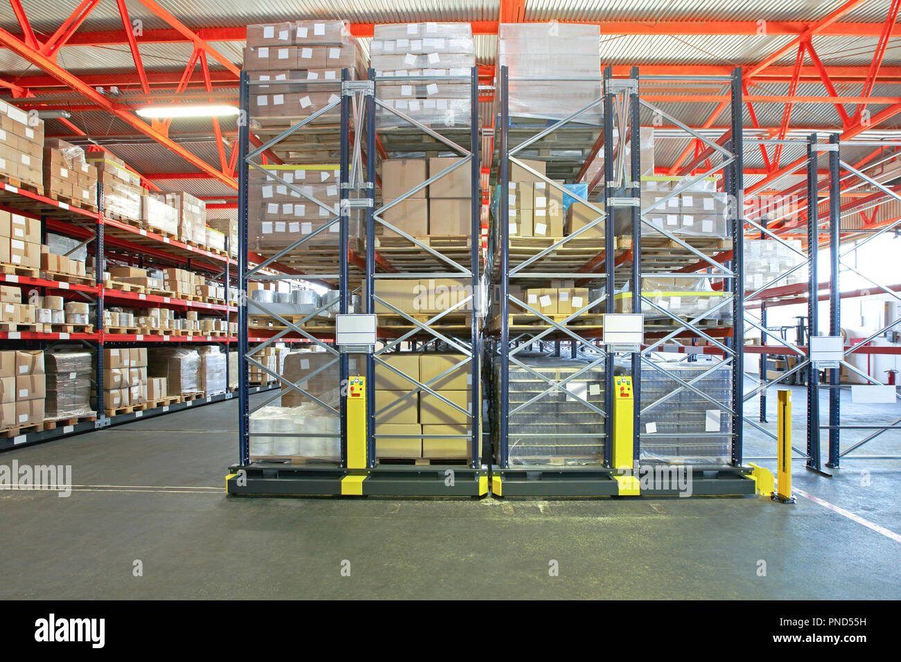 Logistic system hi-res stock photography and images - Alamy