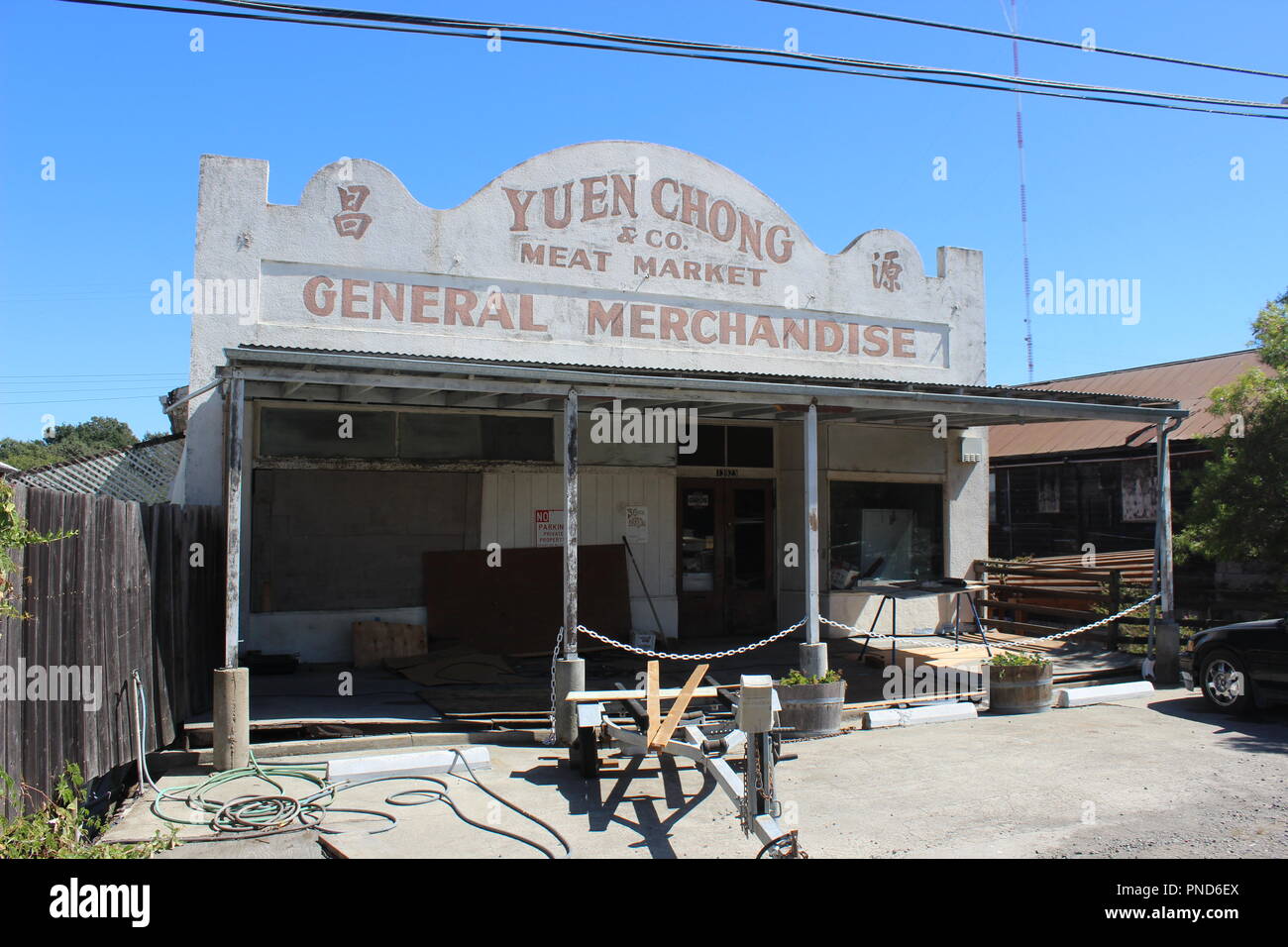 Western false front architecture hi-res stock photography and images ...