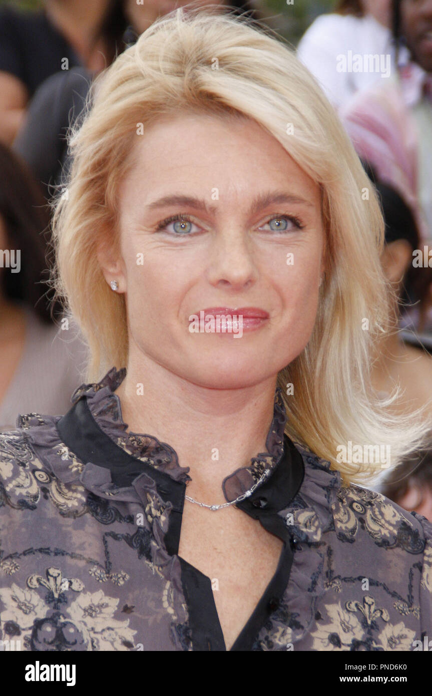 Former 39baywatch39 Actress Erika Eleniak Says She Has No
