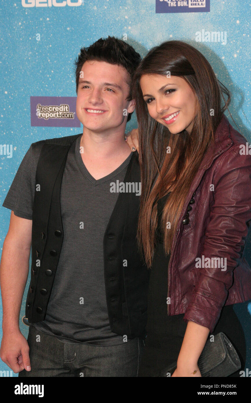 Josh Hutcherson and Victoria Justice at the Spike TV's Scream 2009 ...