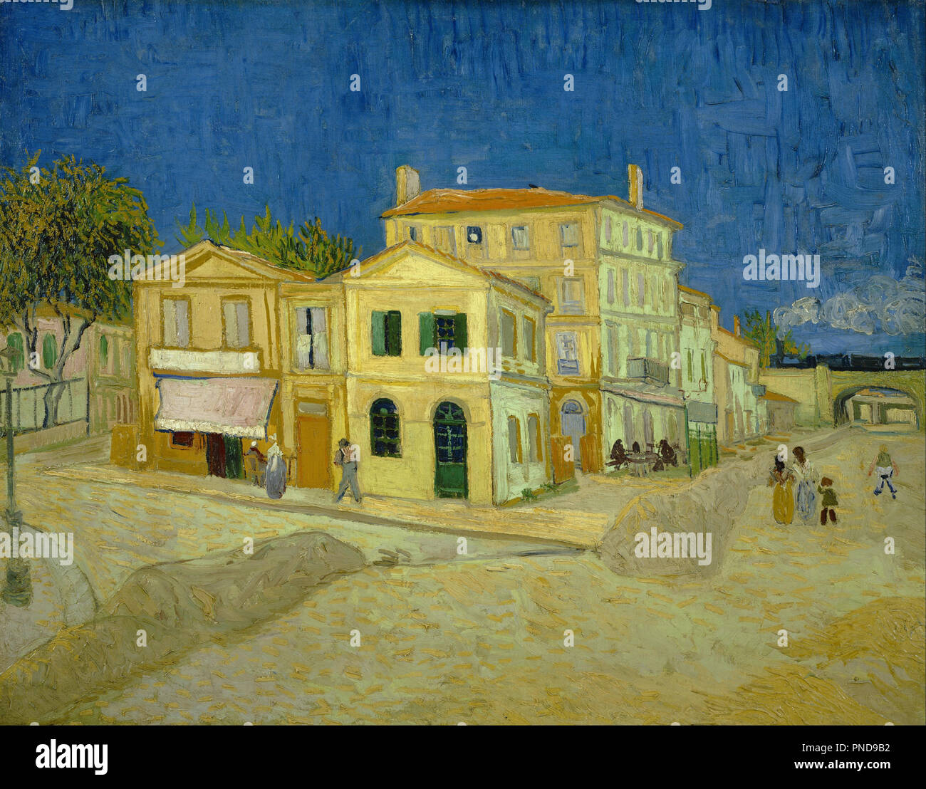 Edificios arles hi-res stock photography and images - Alamy