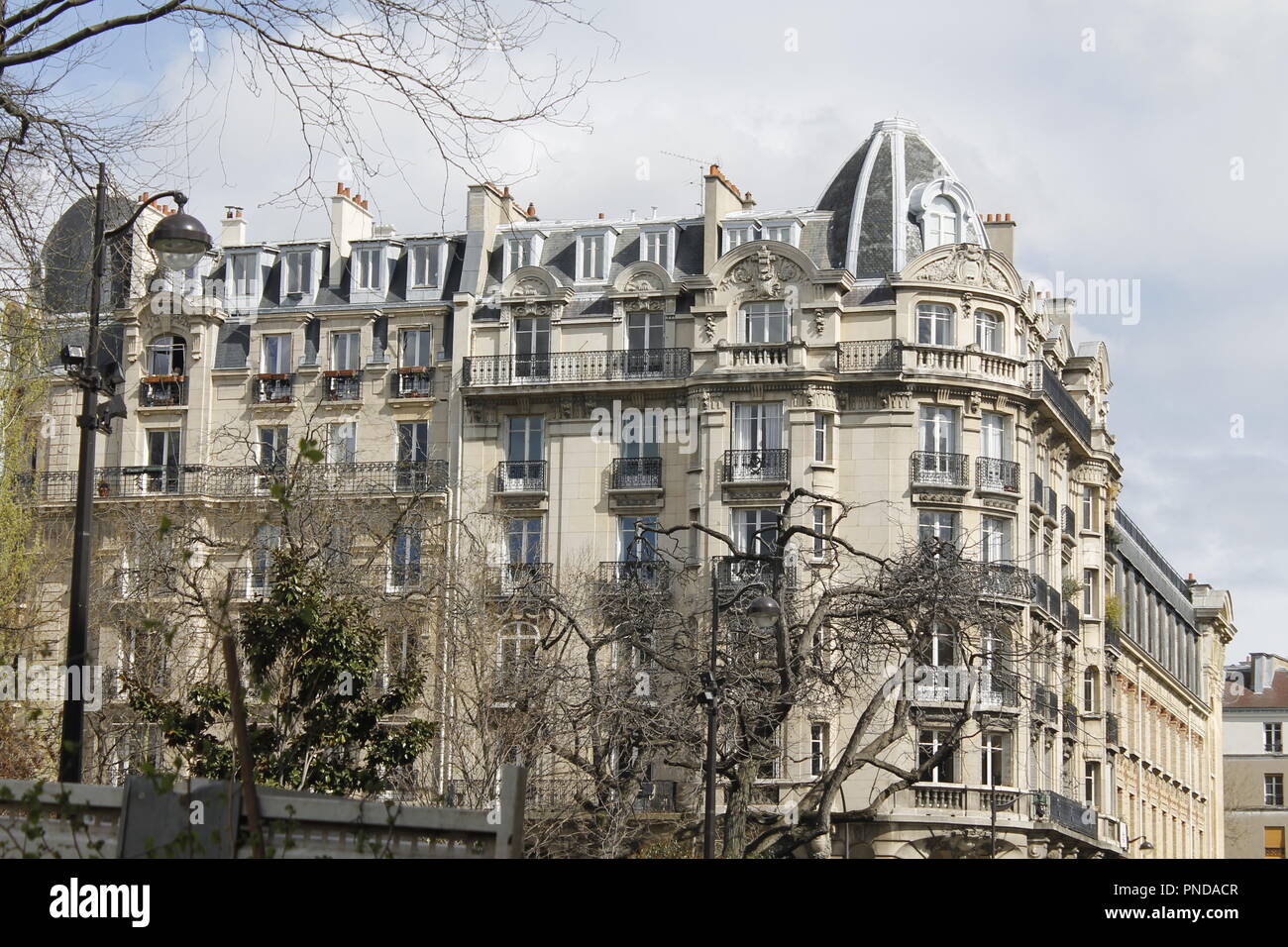 Traditional architecture, authentic french architectural in Paris Stock ...