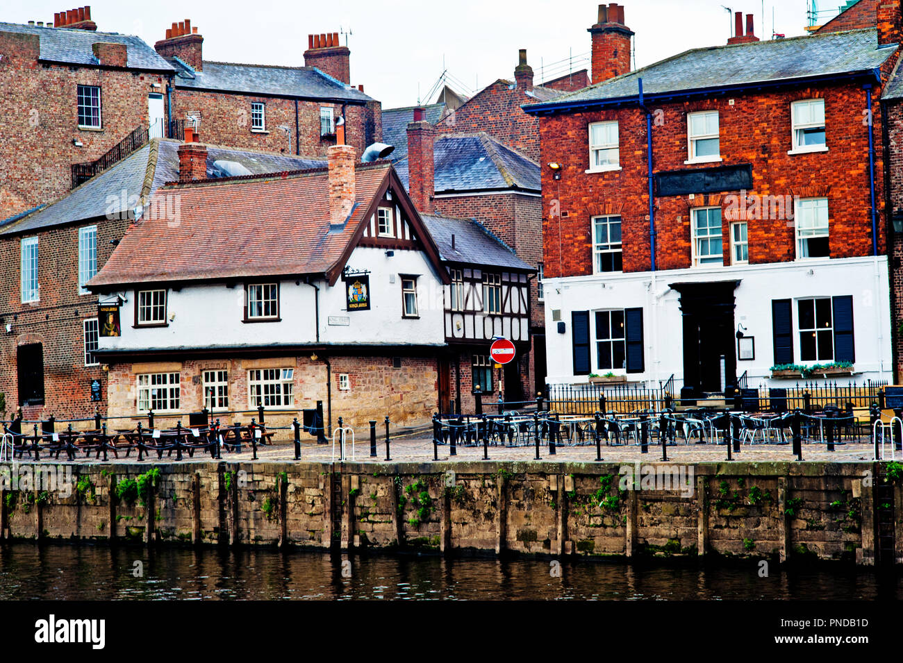 Kings arms york hi-res stock photography and images - Alamy