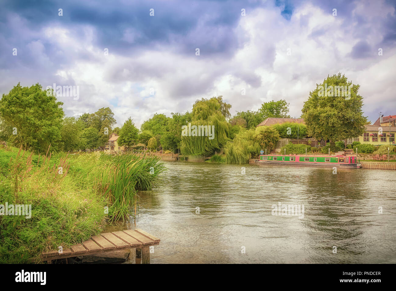 Riverside Scene High Resolution Stock Photography and Images - Alamy