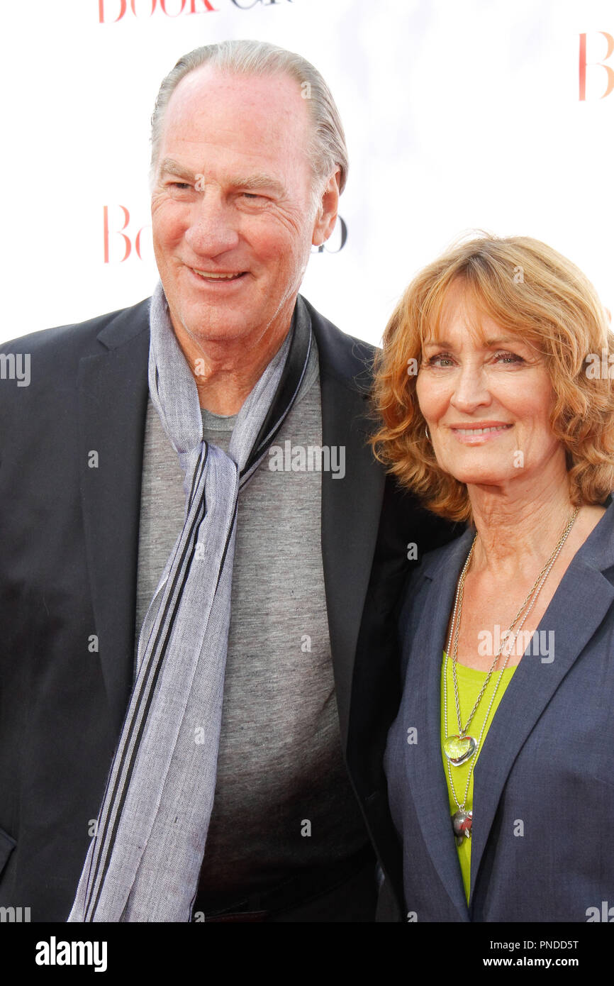 Craig T Nelson, Doria Cook-Nelson at the Premiere of Paramount Pictures ...