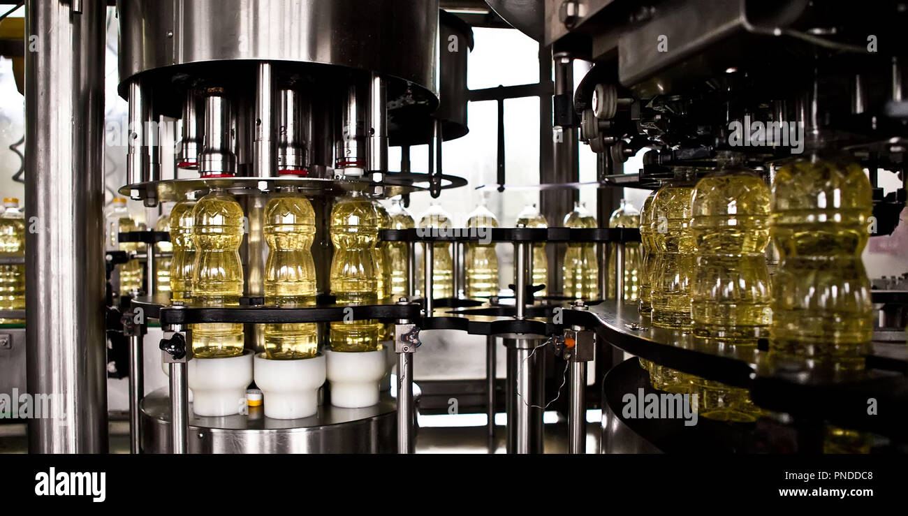 Sunflower oil factory hi-res stock photography and images - Alamy