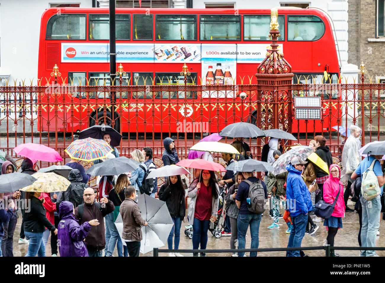 People Rain Rainy Weather Crowd Stock Photos & People Rain Rainy ...