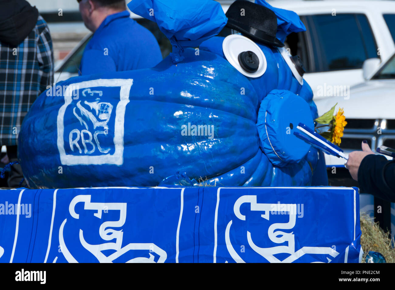 Giant pumpkin boat hi-res stock photography and images - Alamy