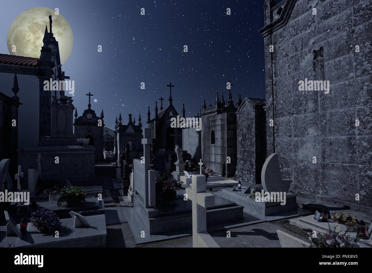 Full cemetery hi-res stock photography and images - Alamy