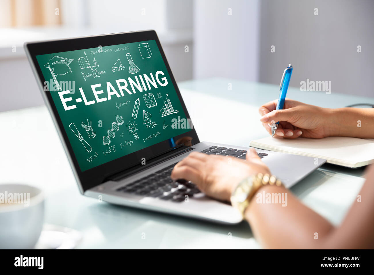 Laptop screen hand writing hi-res stock photography and images - Alamy