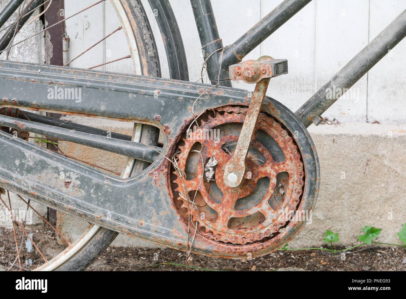 Broken Bicycle Lock High Resolution Stock Photography and Images - Alamy