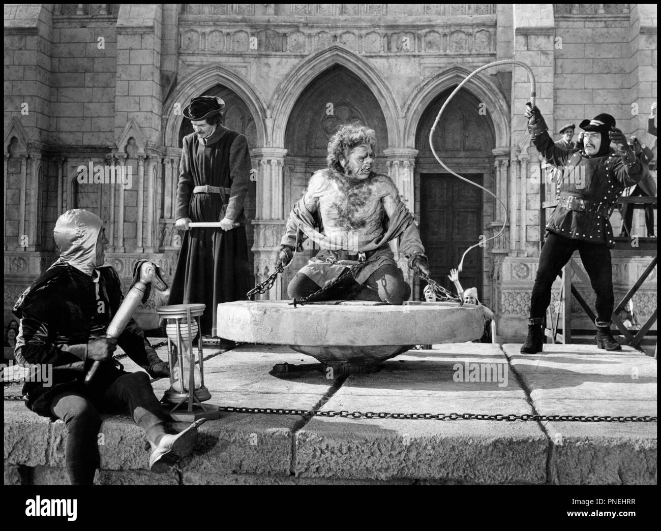 Hunchback Man Stock Photos & Hunchback Man Stock Images - Alamy