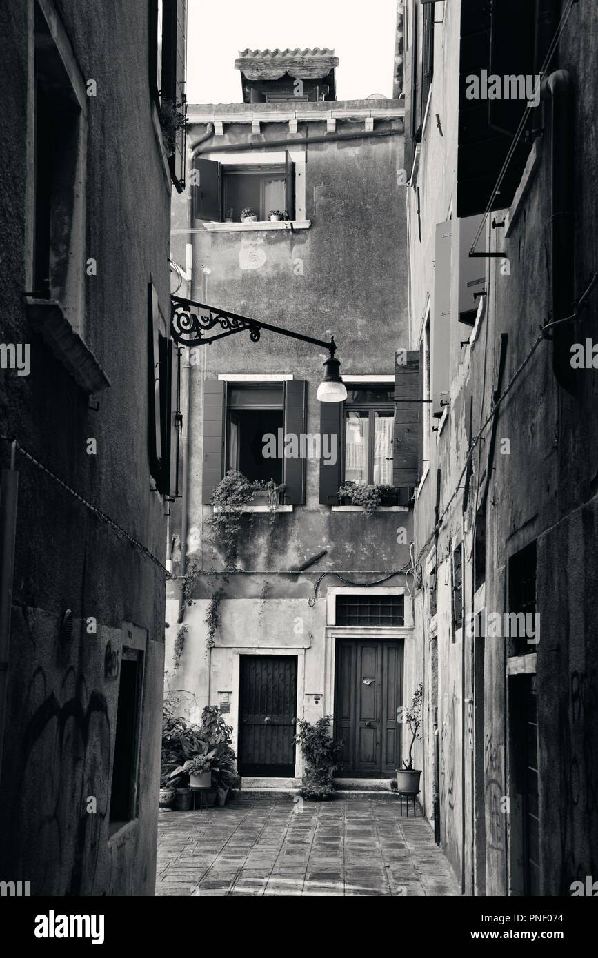 Alley view with historical buildings in Venice, Italy Stock Photo - Alamy