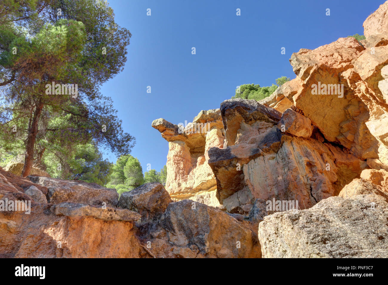 Protruding rock hi-res stock photography and images - Alamy