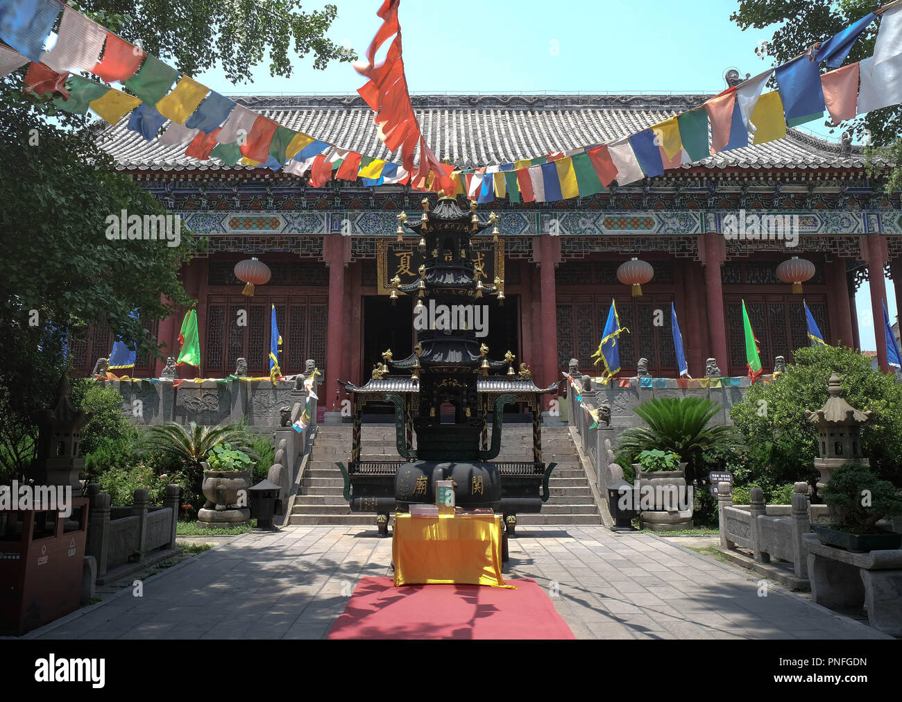 JINGZHOU, CHINA - Jun 6 2018: Guan Yu Statue. Guan Yu Temple. Travel in ... JINGZHOU, CHINA - Jun 6 2018: Guan Yu Statue. Guan Yu Temple. Travel in ...