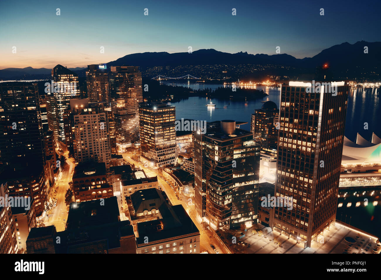 Vancouver rooftop view with urban architectures at dusk Stock Photo - Alamy
