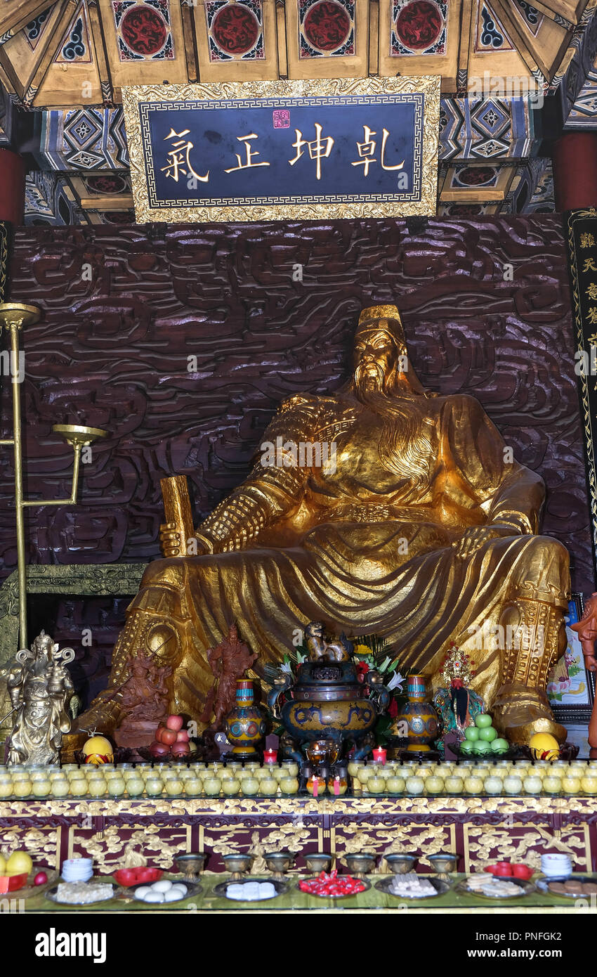 JINGZHOU, CHINA - Jun 6 2018: Guan Yu Statue. Guan Yu Temple. Travel in ... JINGZHOU, CHINA - Jun 6 2018: Guan Yu Statue. Guan Yu Temple. Travel in ...