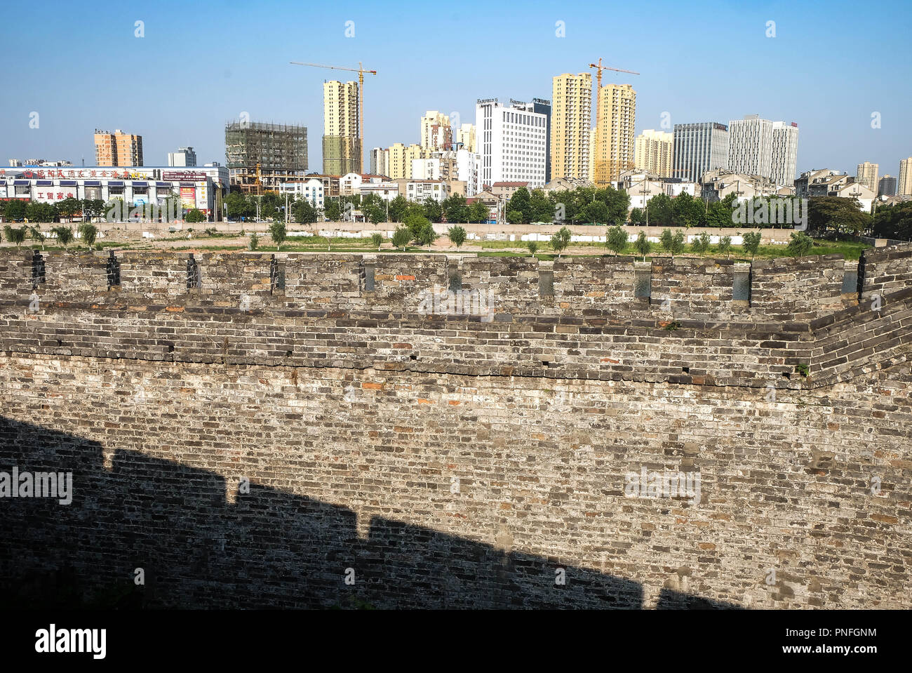 The ancient wall from Three Kingdoms in the Jingzhou City, Travel in ...