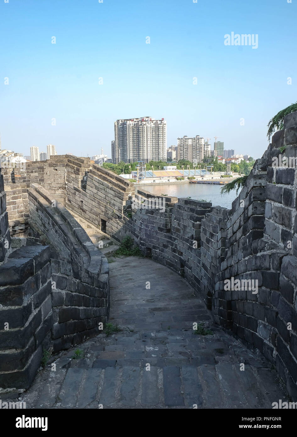The ancient wall from Three Kingdoms in the Jingzhou City, Travel in ...