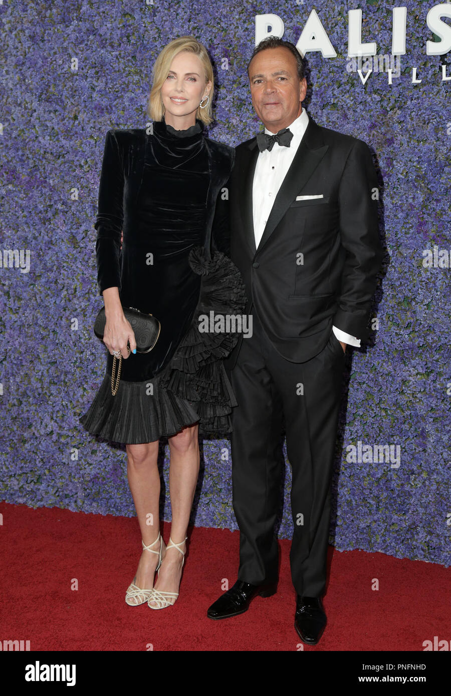 Palisades, USA. 20th Sep, 2018. - 20 September 2018 - Pacific Palisades, California - Charlize ...