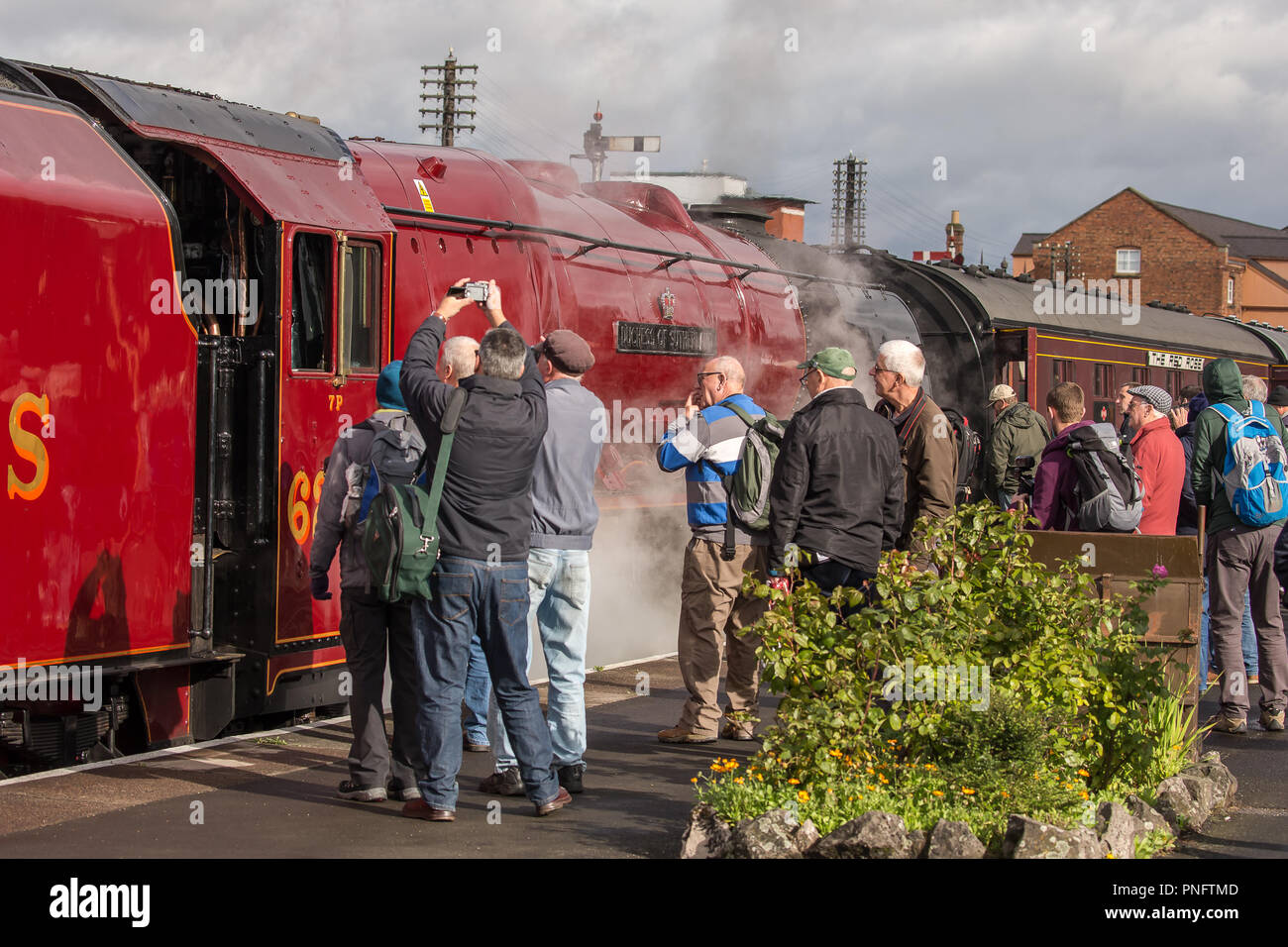 Steam engine lms livery hi-res stock photography and images - Alamy