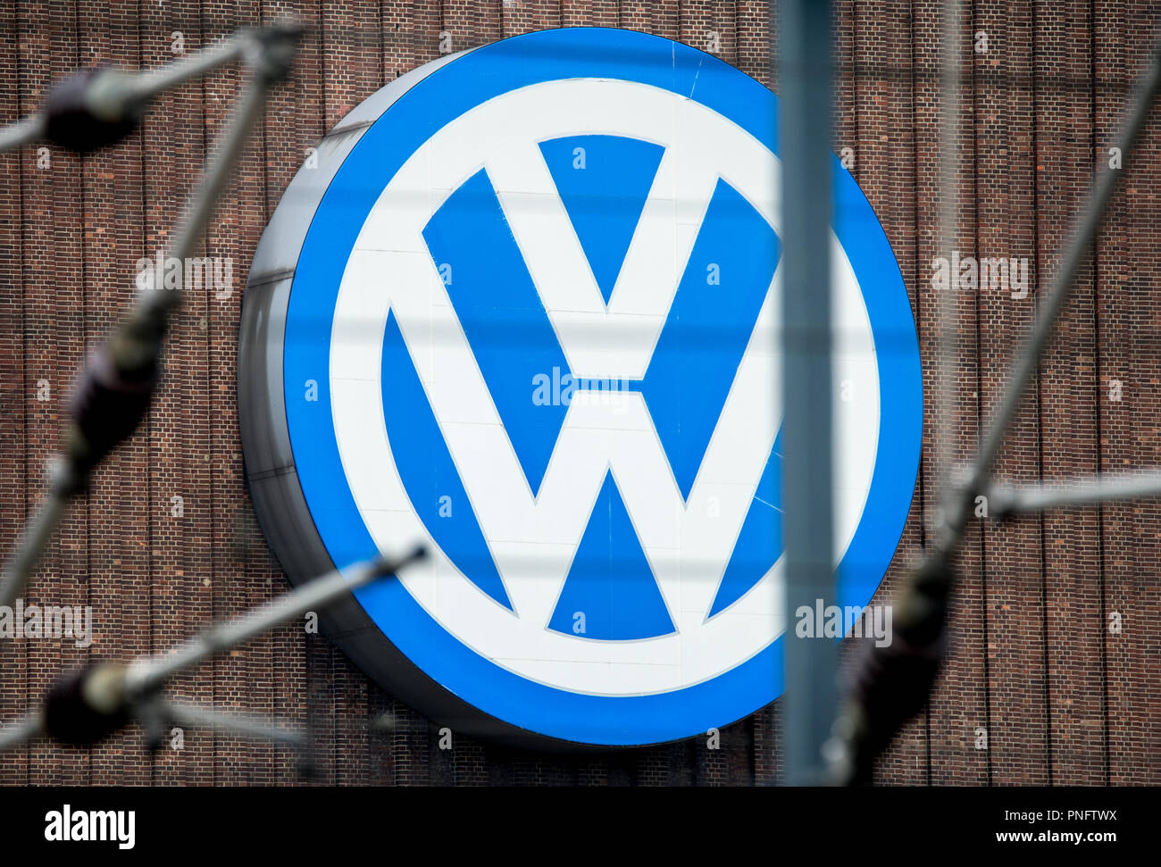 21 September 2018, Lower Saxony, Wolfsburg: The Volkswagen logo on the ...