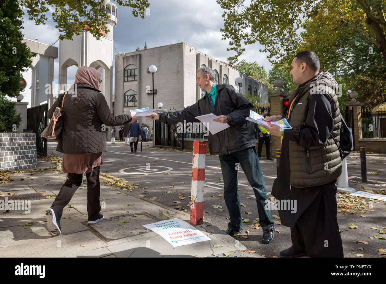 Muslim cultural difference hi-res stock photography and images - Alamy