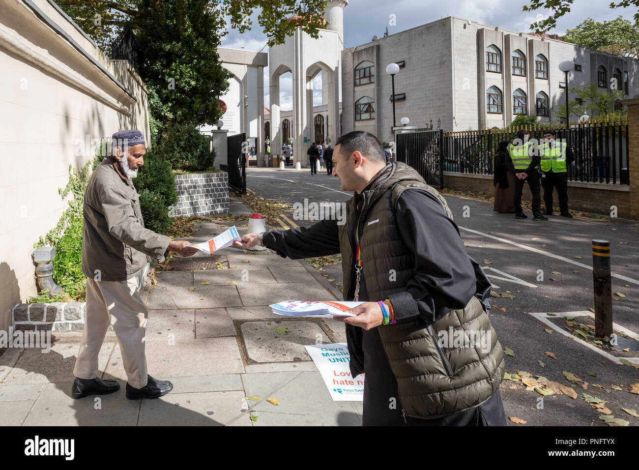 Muslim cultural difference hi-res stock photography and images - Alamy