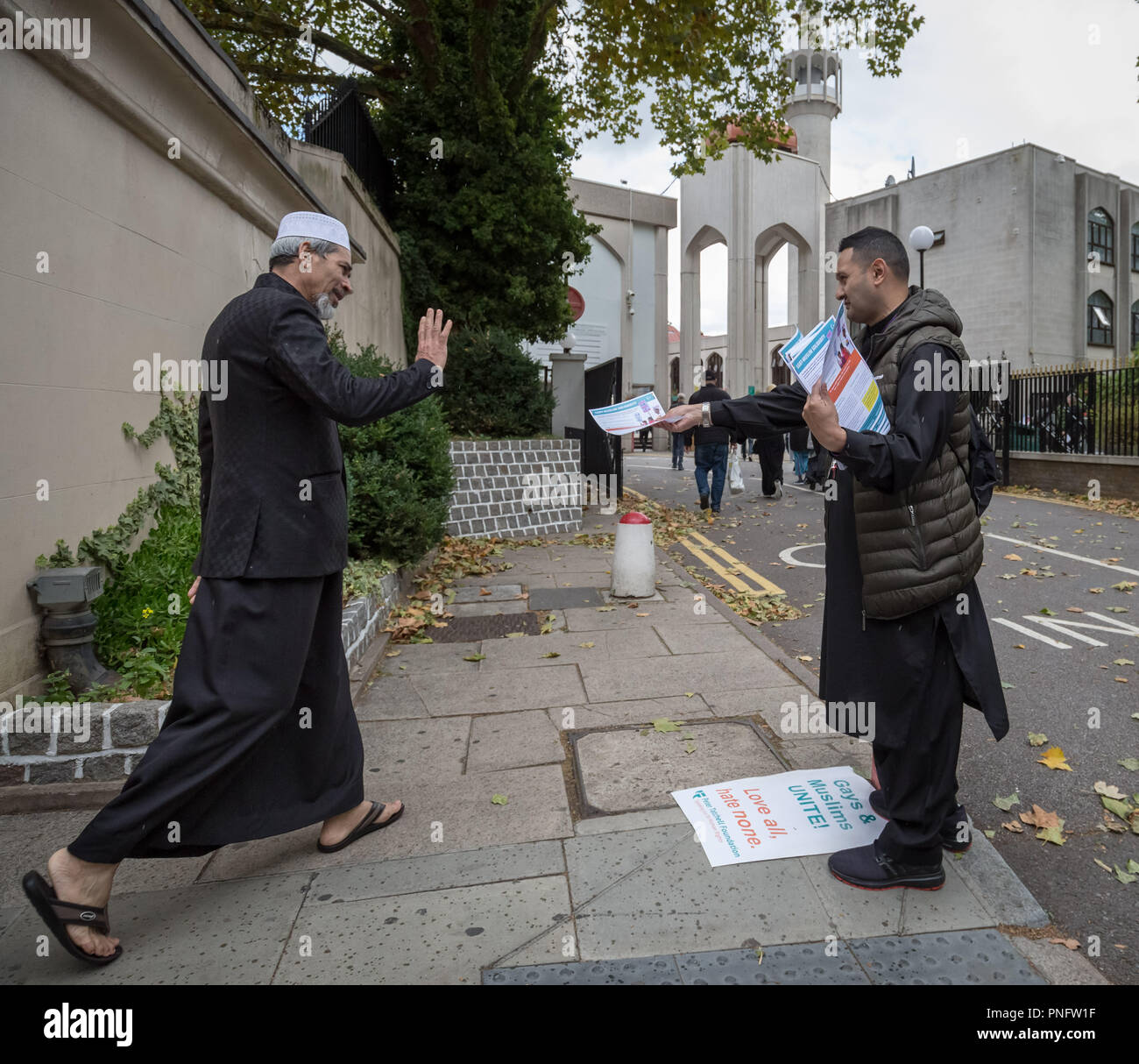 Muslim difference hi-res stock photography and images - Alamy