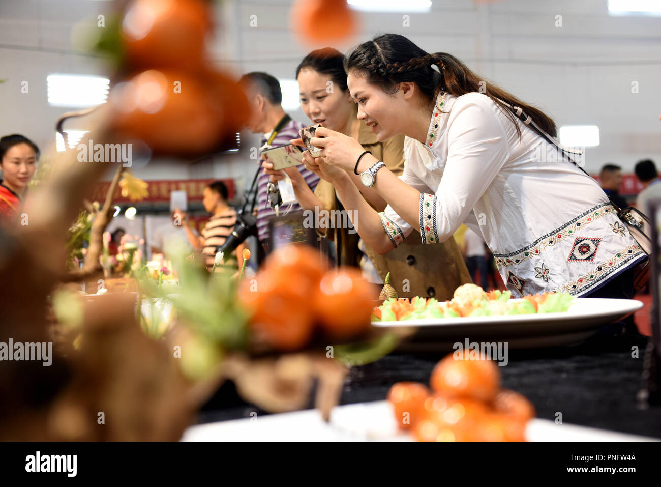 Huainan, Huainan, China. 21st Sep, 2018. Huainan, CHINA-More than 300 ...