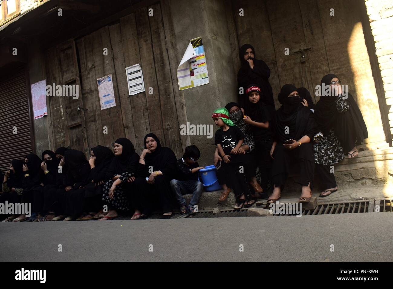 Indian shia muslims mourn during hi-res stock photography and images ...