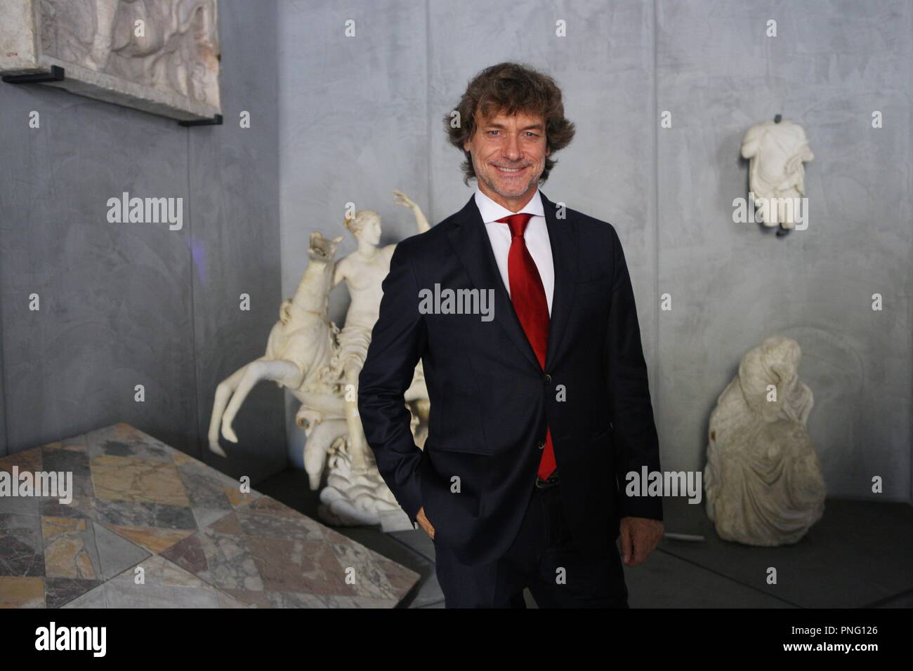 Museum caption archaeological hi-res stock photography and images - Alamy
