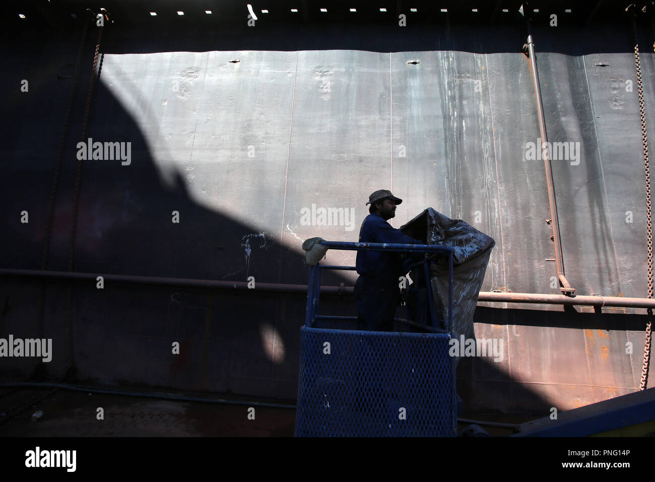 Perama Shipyard High Resolution Stock Photography and Images - Alamy