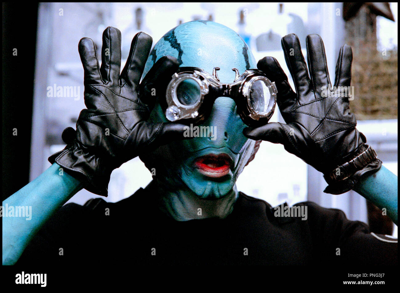 Hellboy 2004 Doug Jones Stock Photos & Hellboy 2004 Doug Jones Stock ...