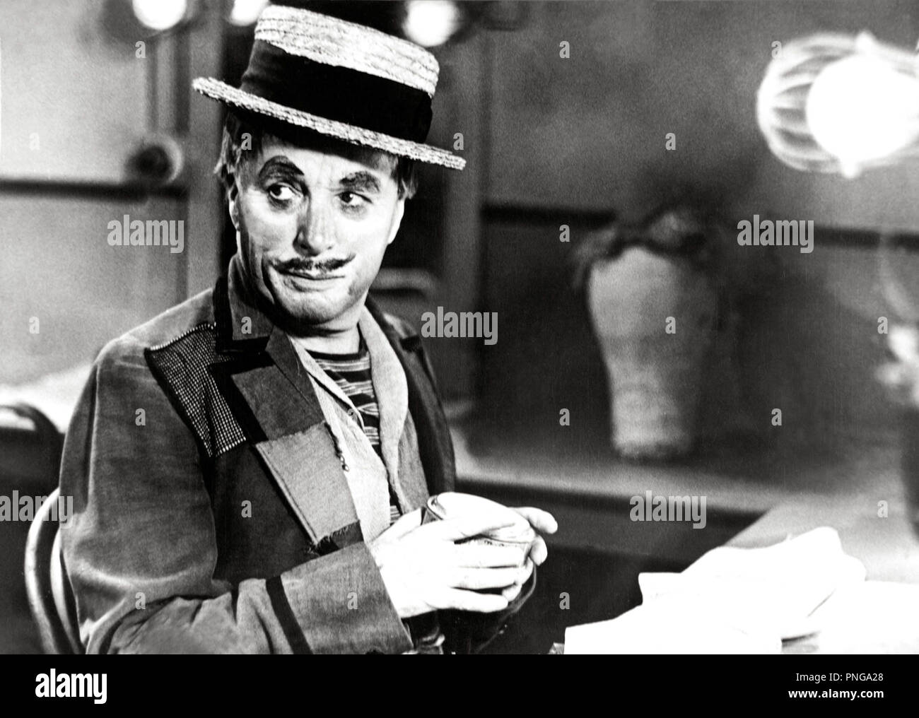 Limelight 1952 charlie chaplin hi-res stock photography and images - Alamy