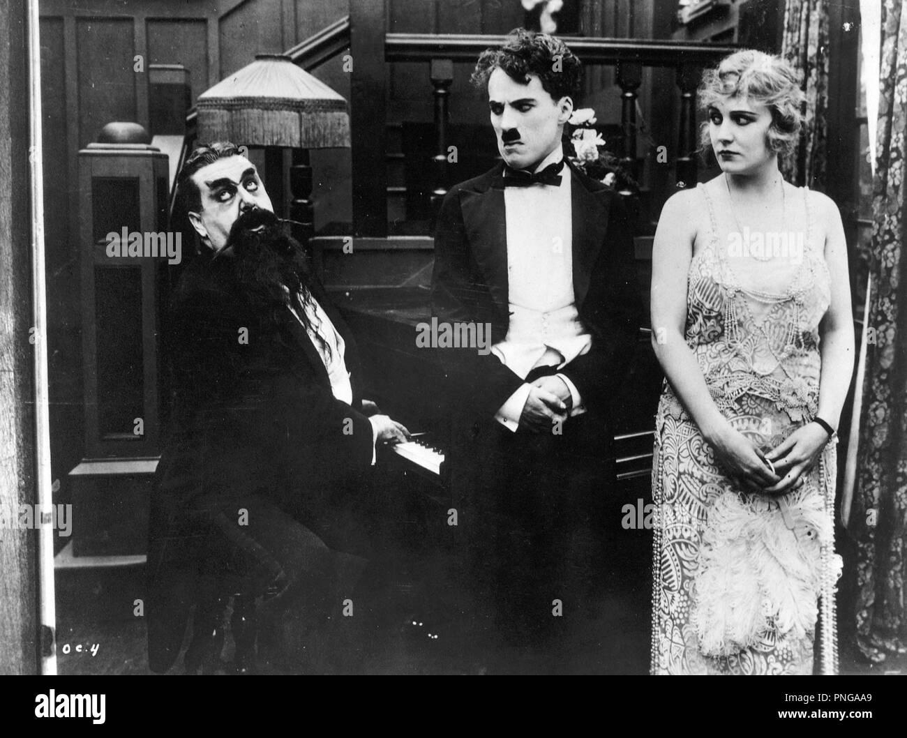 Charlie chaplin 1917 hi-res stock photography and images - Alamy