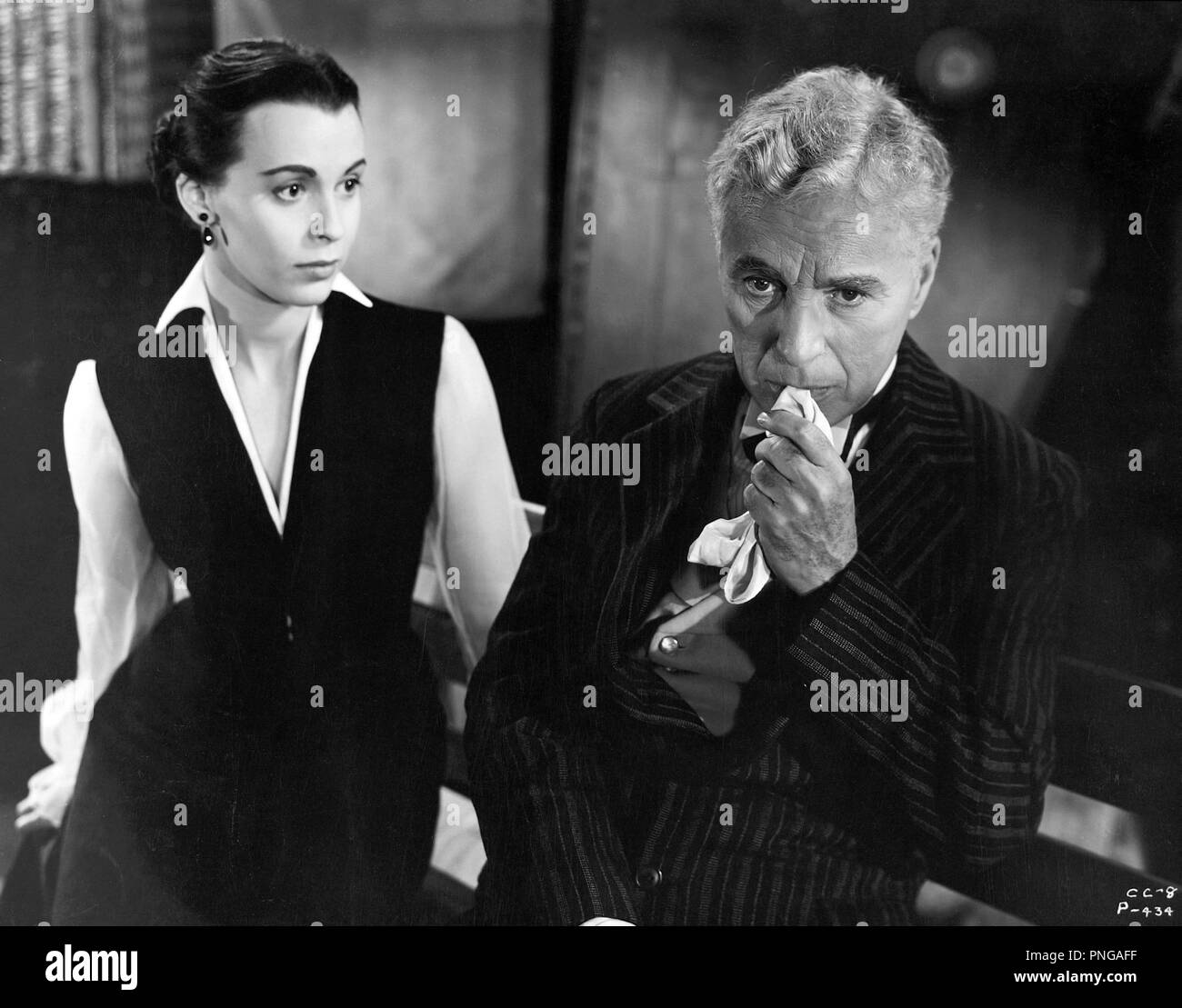 Limelight 1952 charlie chaplin hi-res stock photography and images - Alamy
