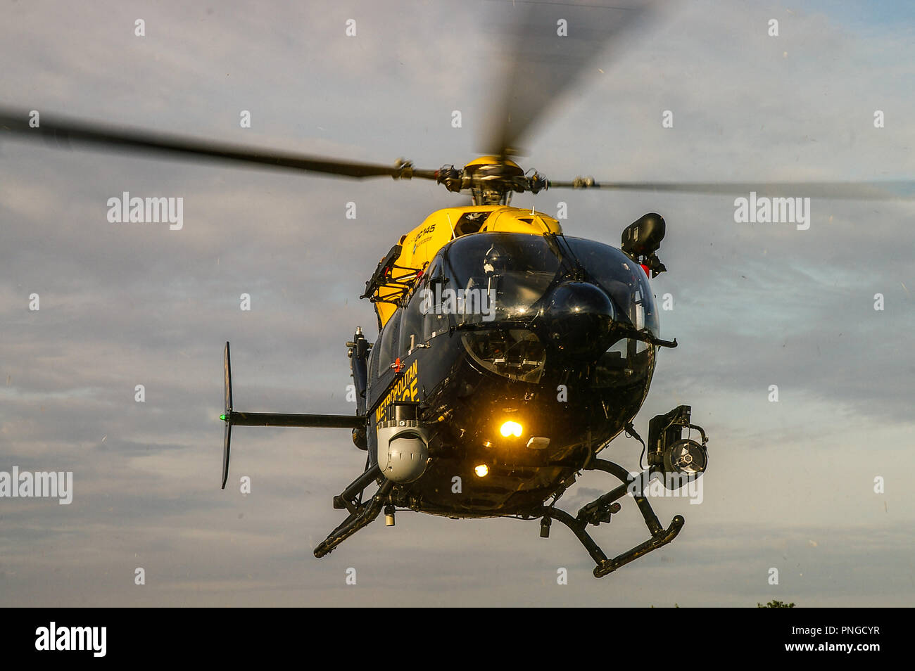 Metropolitan Police helicopter Eurocopter EC145 G-MPSC landing ...