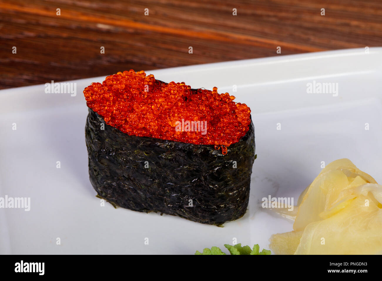 Japanese sushi gunkan with tobiko Stock Photo - Alamy