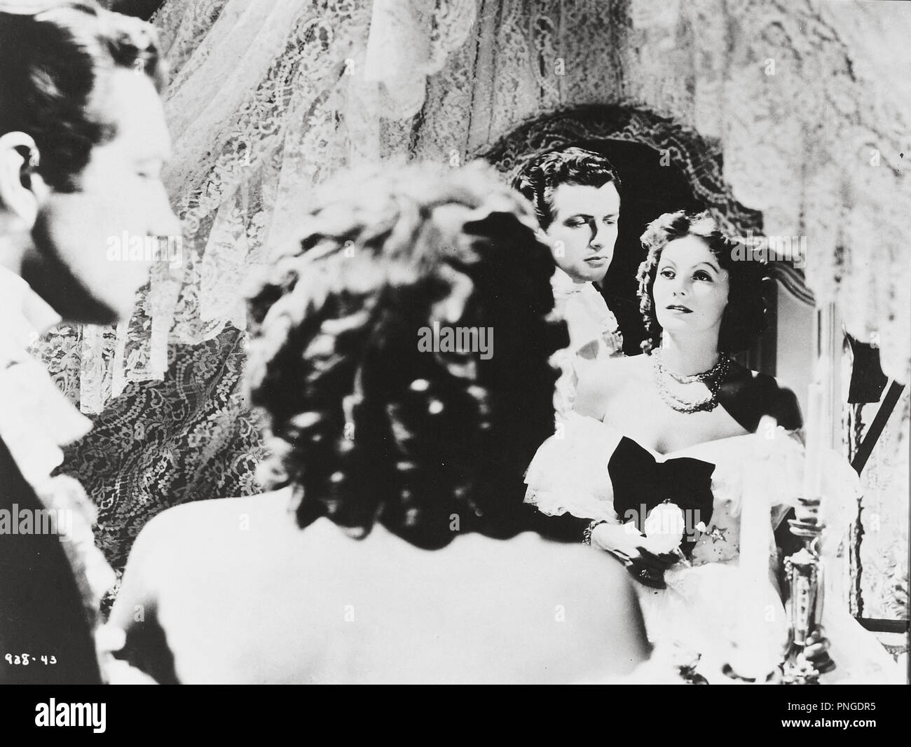 Robert taylor camille 1936 hi-res stock photography and images - Alamy