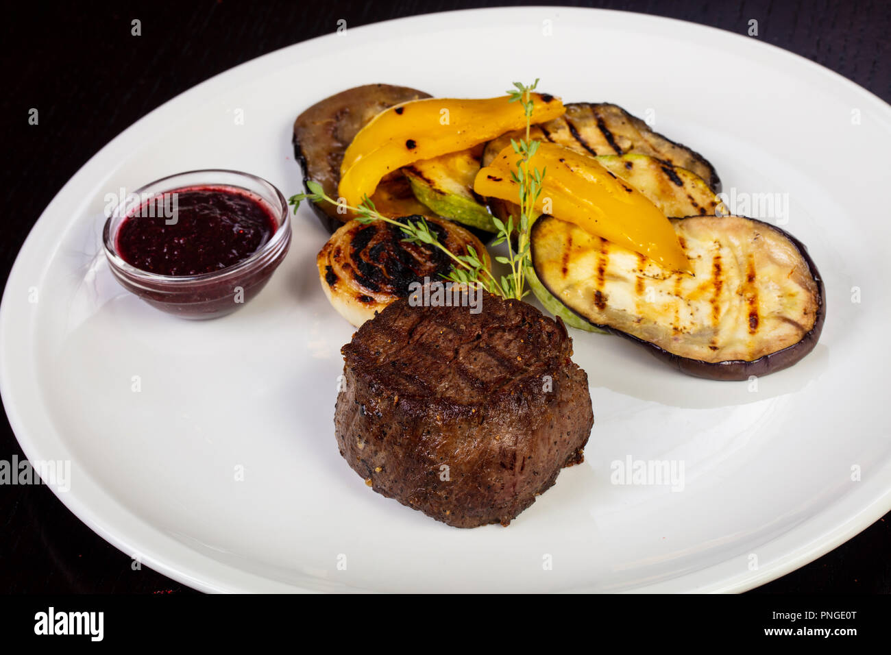 Delicious beef stake and vegetables Stock Photo - Alamy