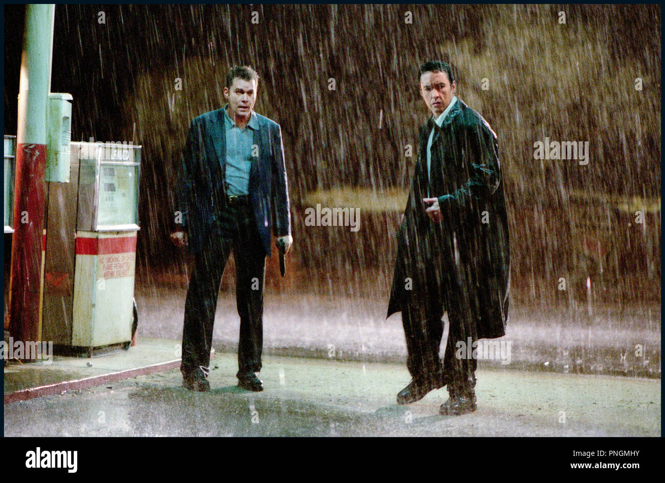 John Cusack Identity 2003 Stock Photos & John Cusack Identity 2003 ...