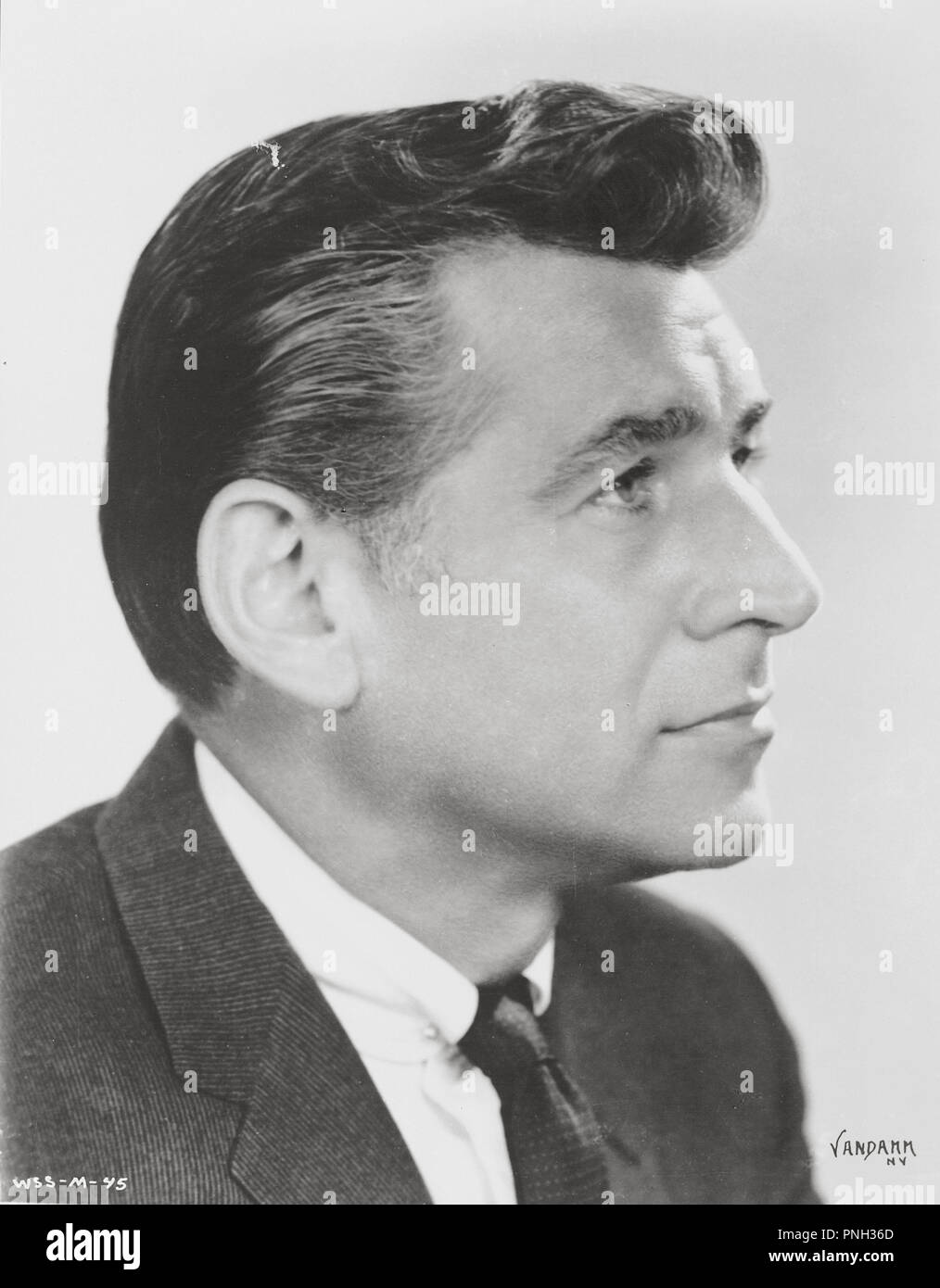 Leonard bernstein portrait hi-res stock photography and images - Alamy