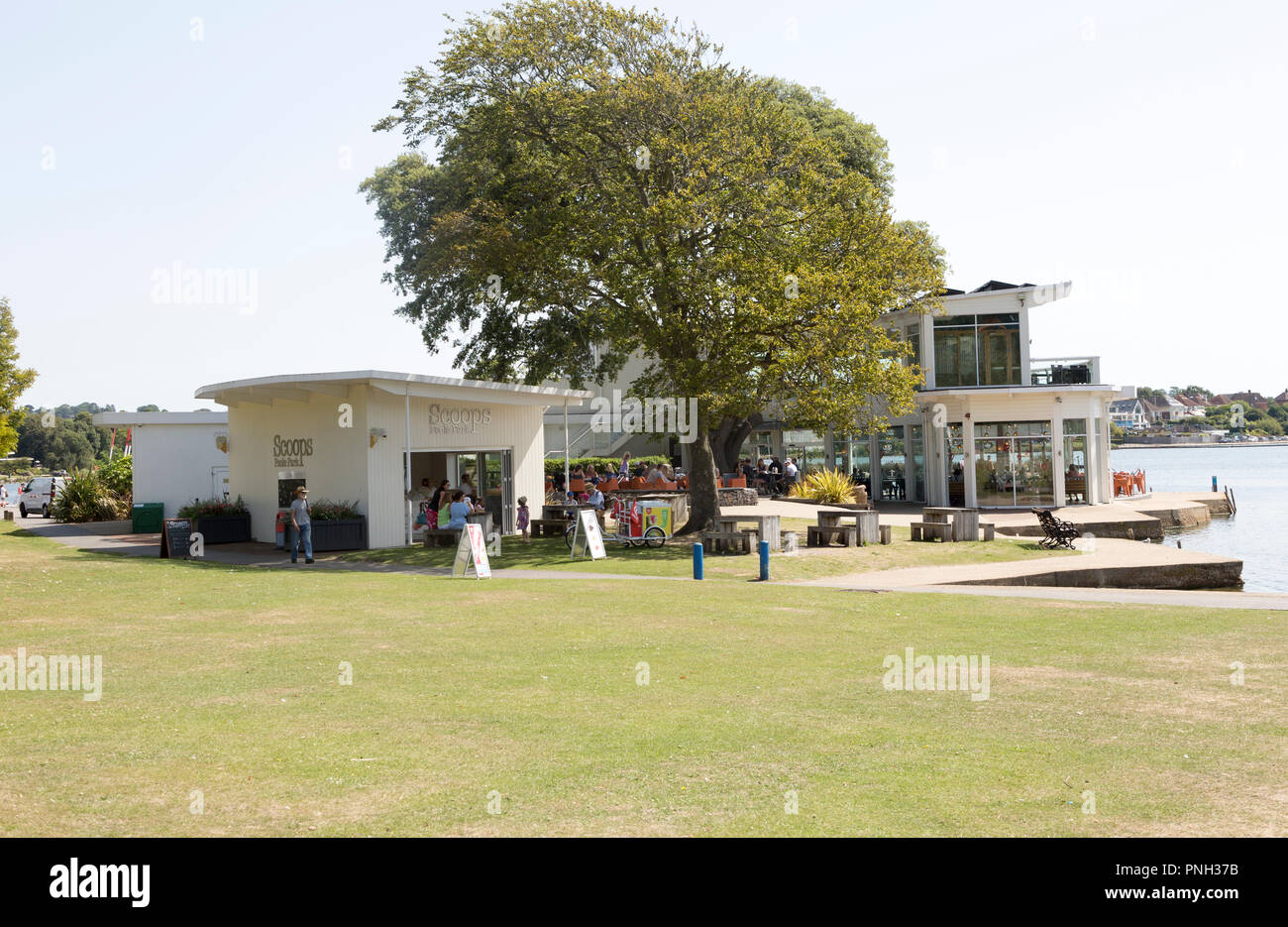 Poole park lake hi-res stock photography and images - Alamy