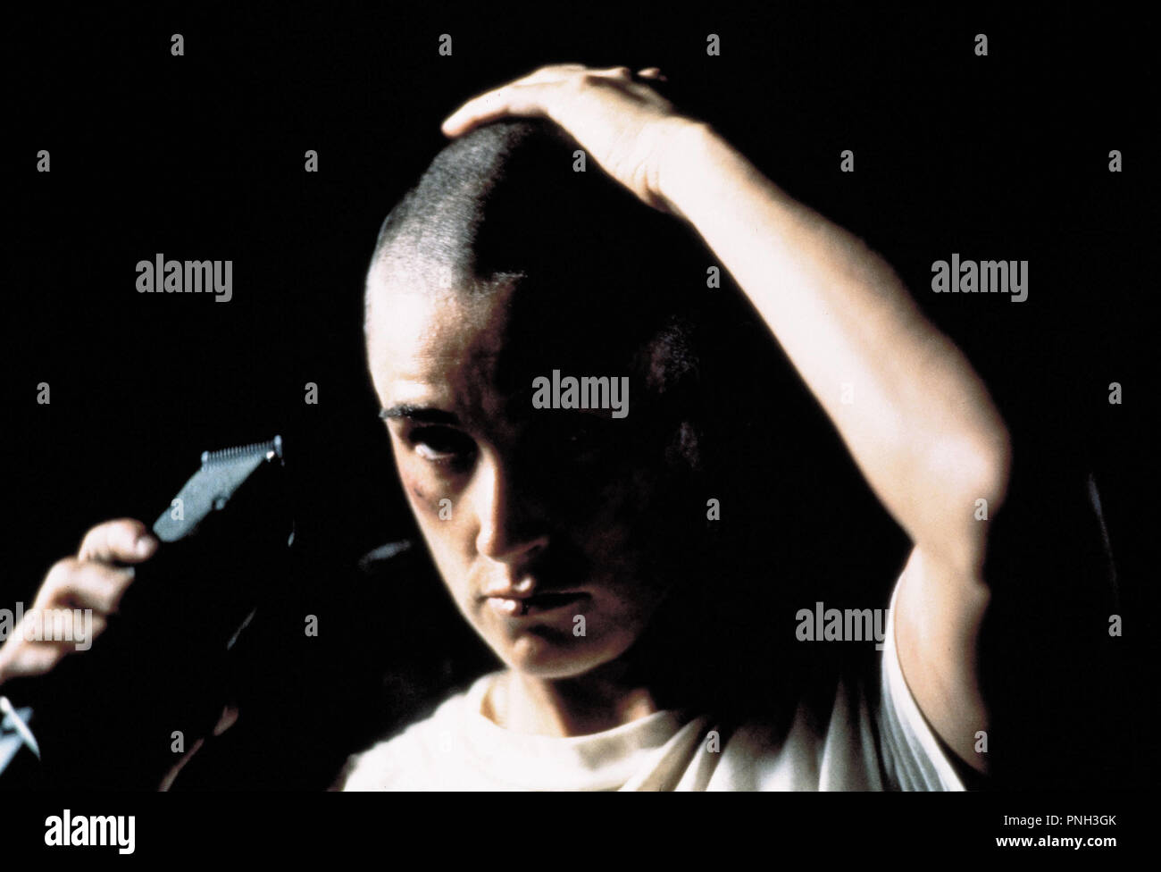 Demi moore g i jane hi-res stock photography and images - Alamy