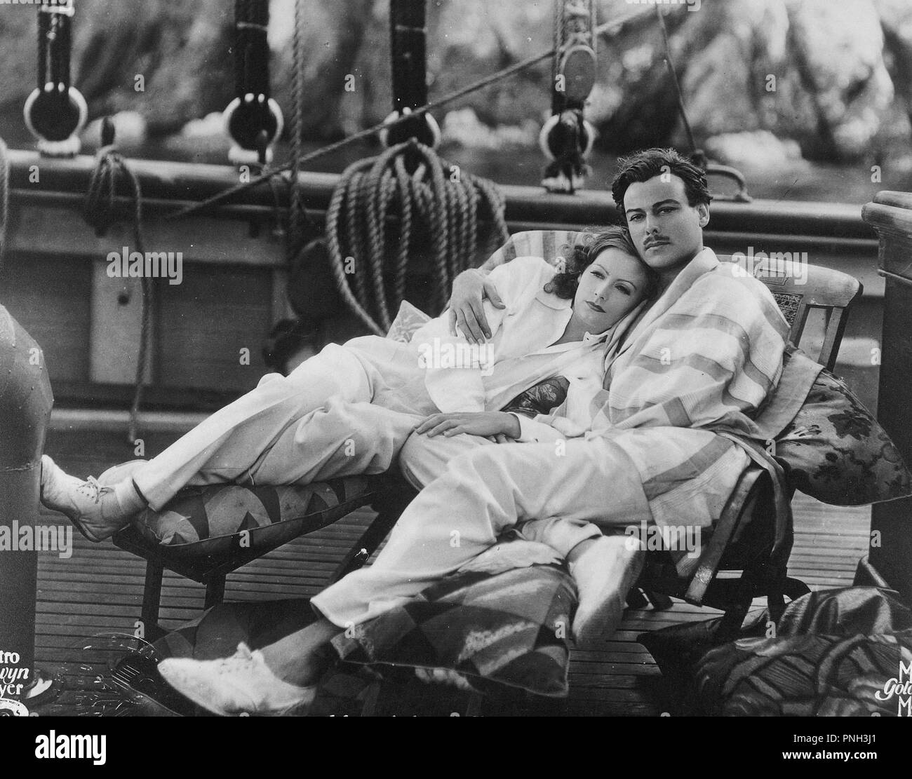 The single standard 1929 greta garbo hi-res stock photography and ...