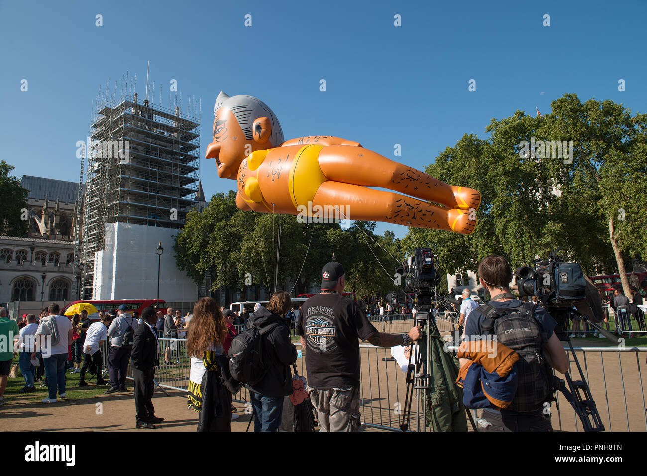 Campaign Organised By Yanny Bruere To Oust Sadiq Khan As Mayor Of